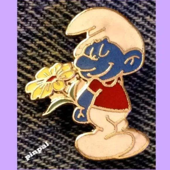 Smurfs | Accessories | Smurf Brooch Pin By Peyo Standing With Flower ...